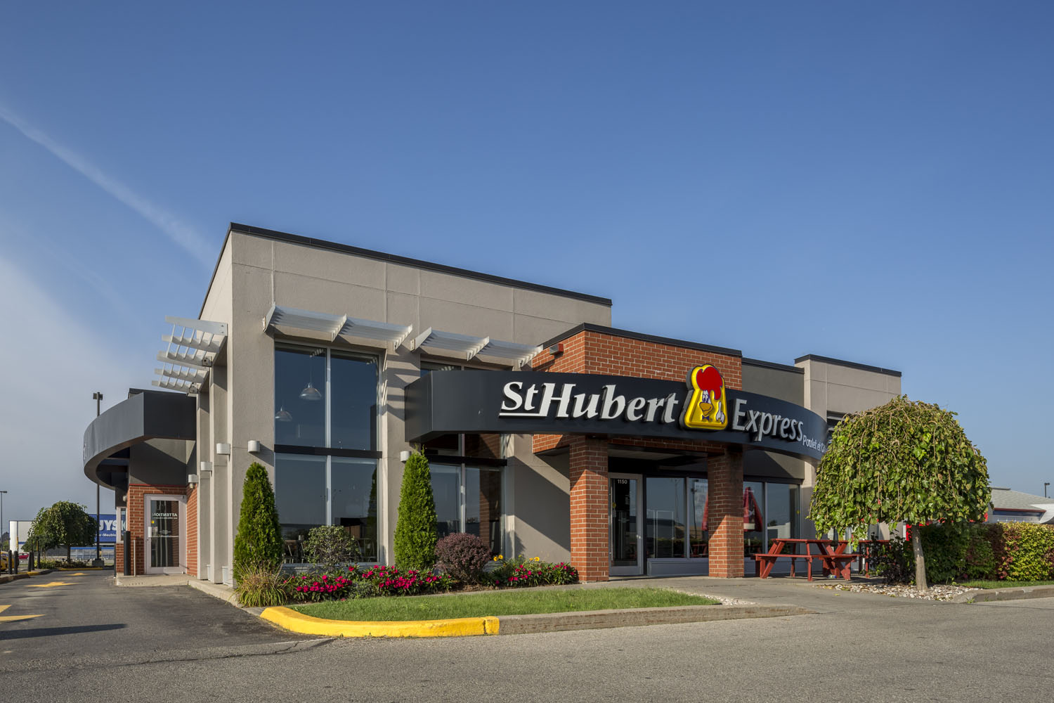 Our Restaurants St Hubert Restaurant